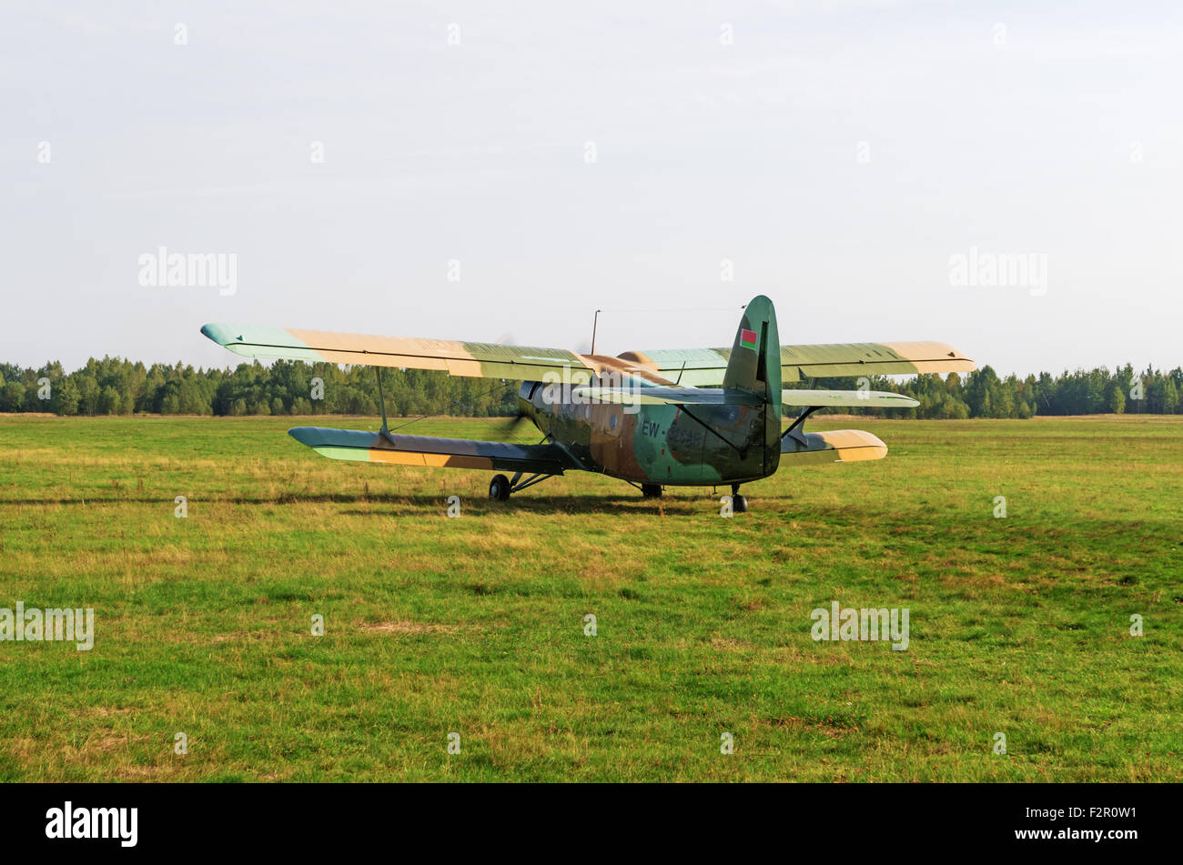 Diving biplane hi-res stock photography and images - Alamy