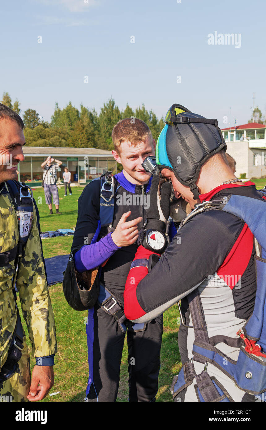 Parachutists - 2014. Portrait of parachutists Stock Photo - Alamy