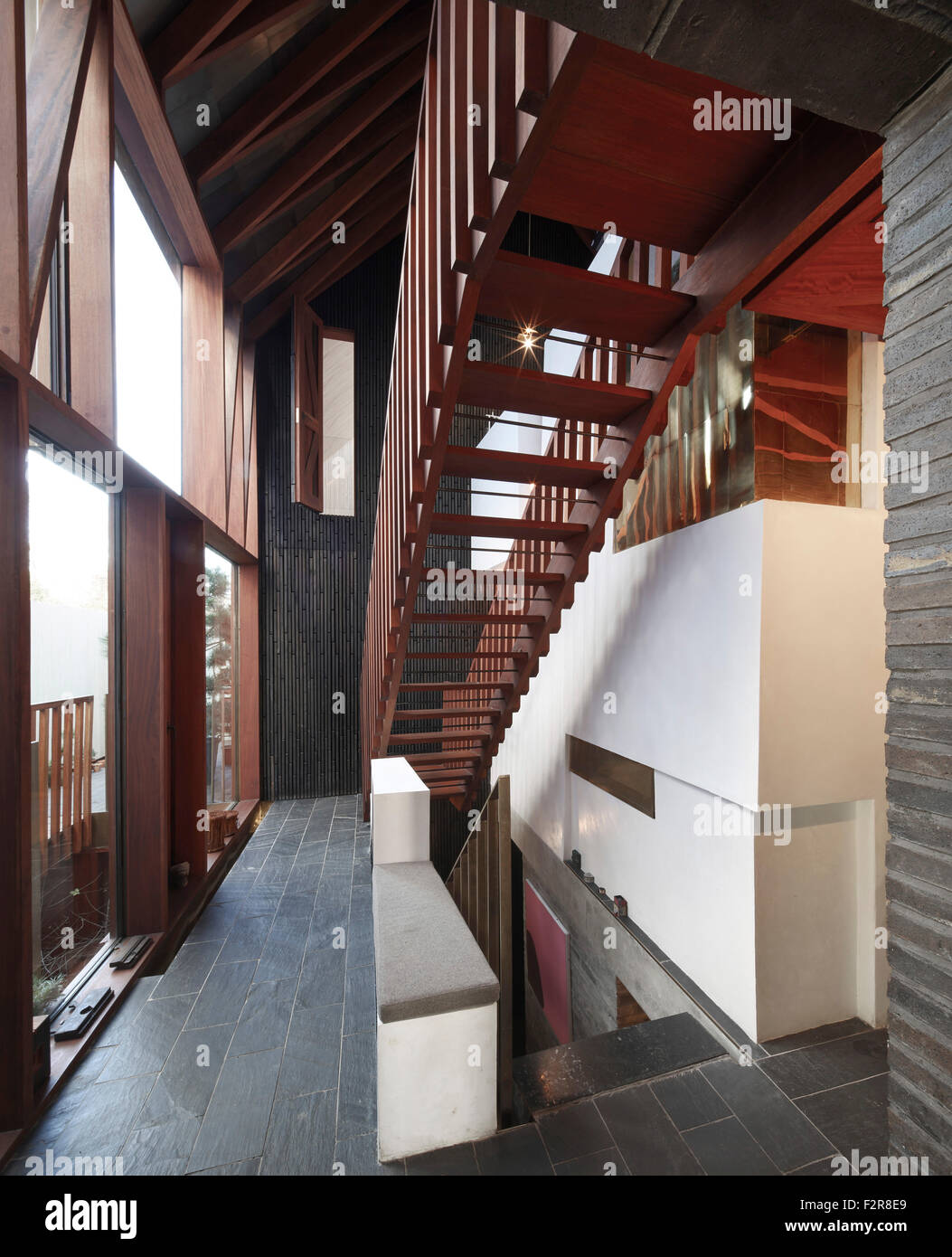 Atrium hallway home hi-res stock photography and images - Alamy