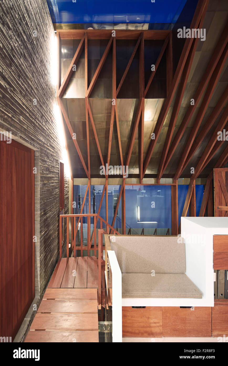 Atrium hallway home hi-res stock photography and images - Alamy