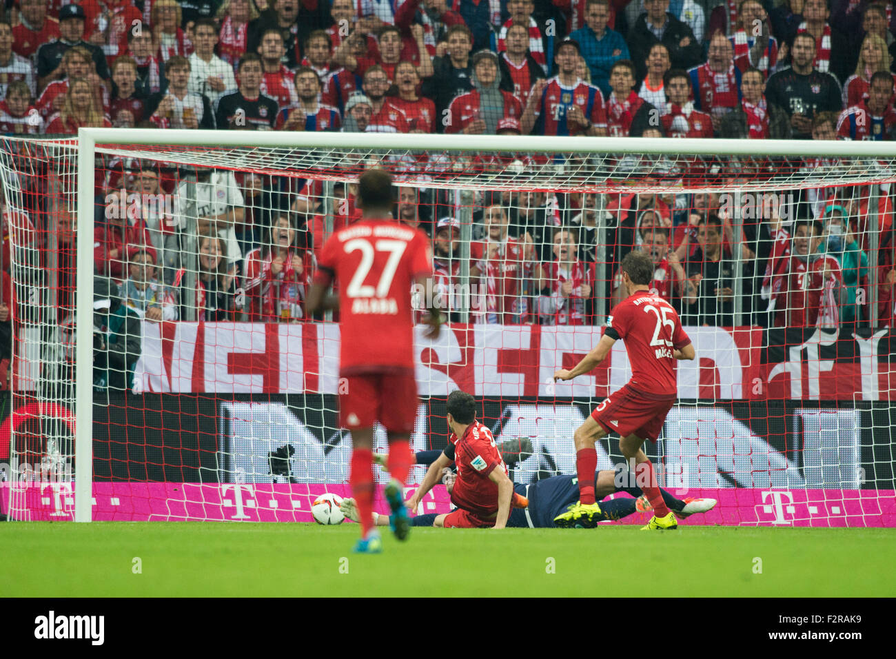 Lewandowski wolfsburg 2015 hi-res stock photography and images - Alamy