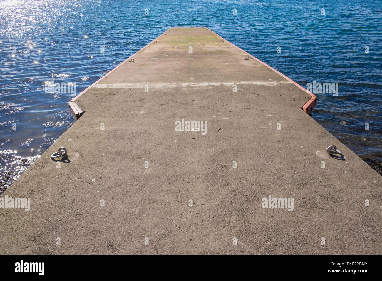 Sun glinting off the water hi-res stock photography and images - Alamy