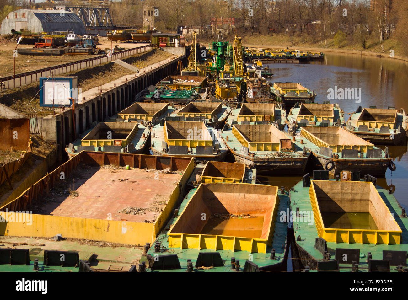 Ship construction techniques hi-res stock photography and images - Alamy