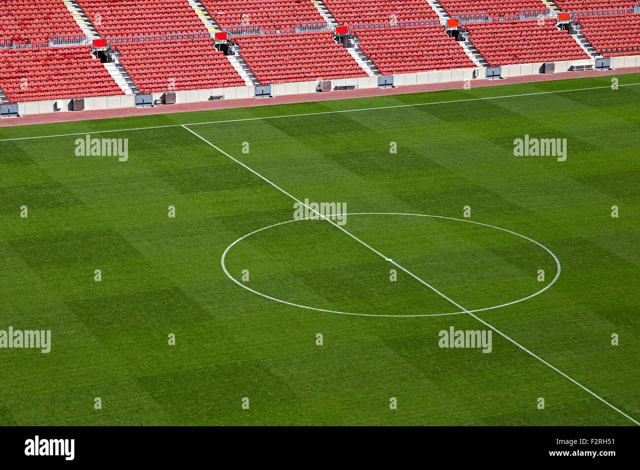 Soccer stadium field hi-res stock photography and images - Alamy