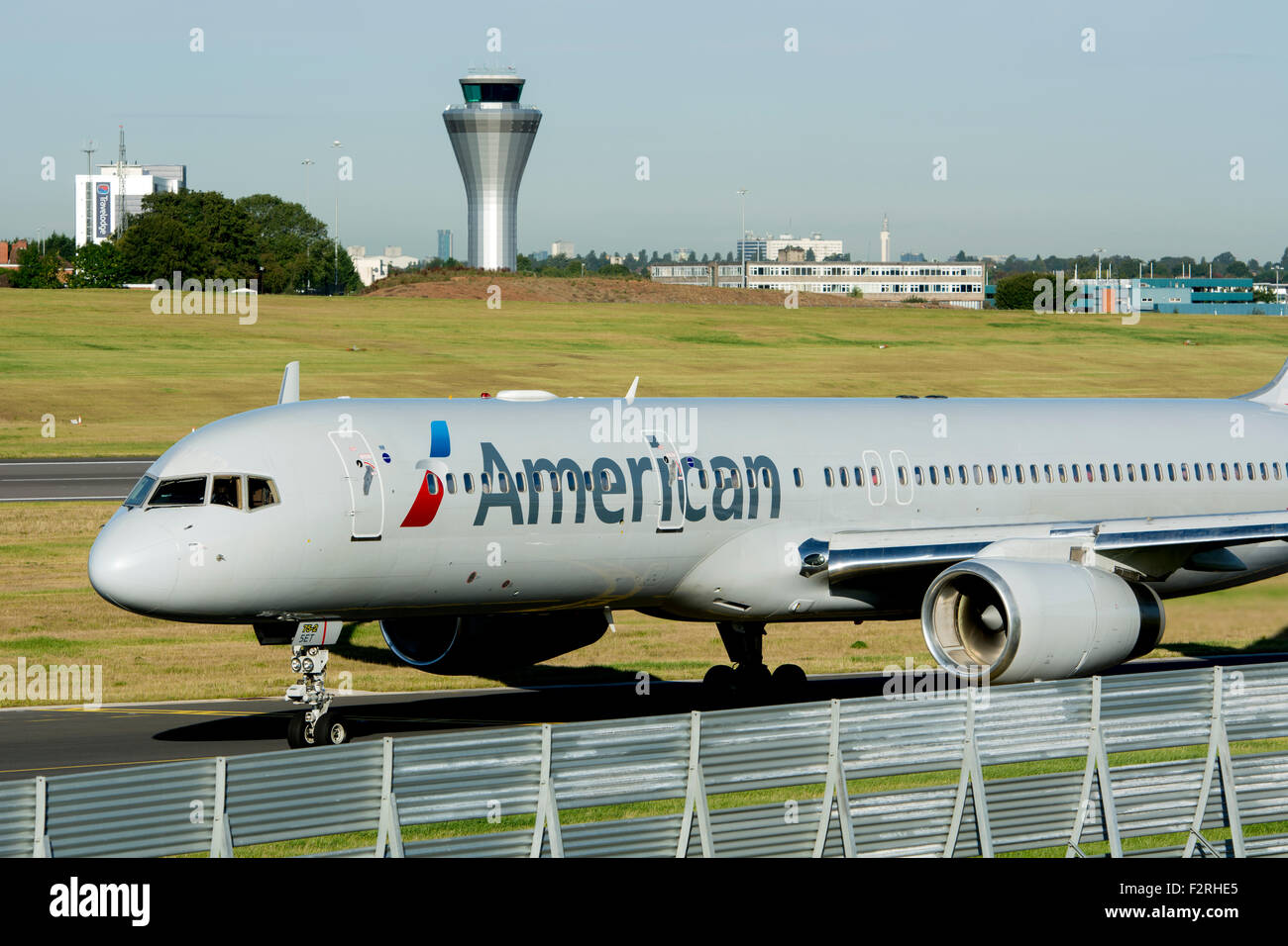 American Airlines Boeing 757 (N185AN) at Birmingham Airport, UK Stock ...