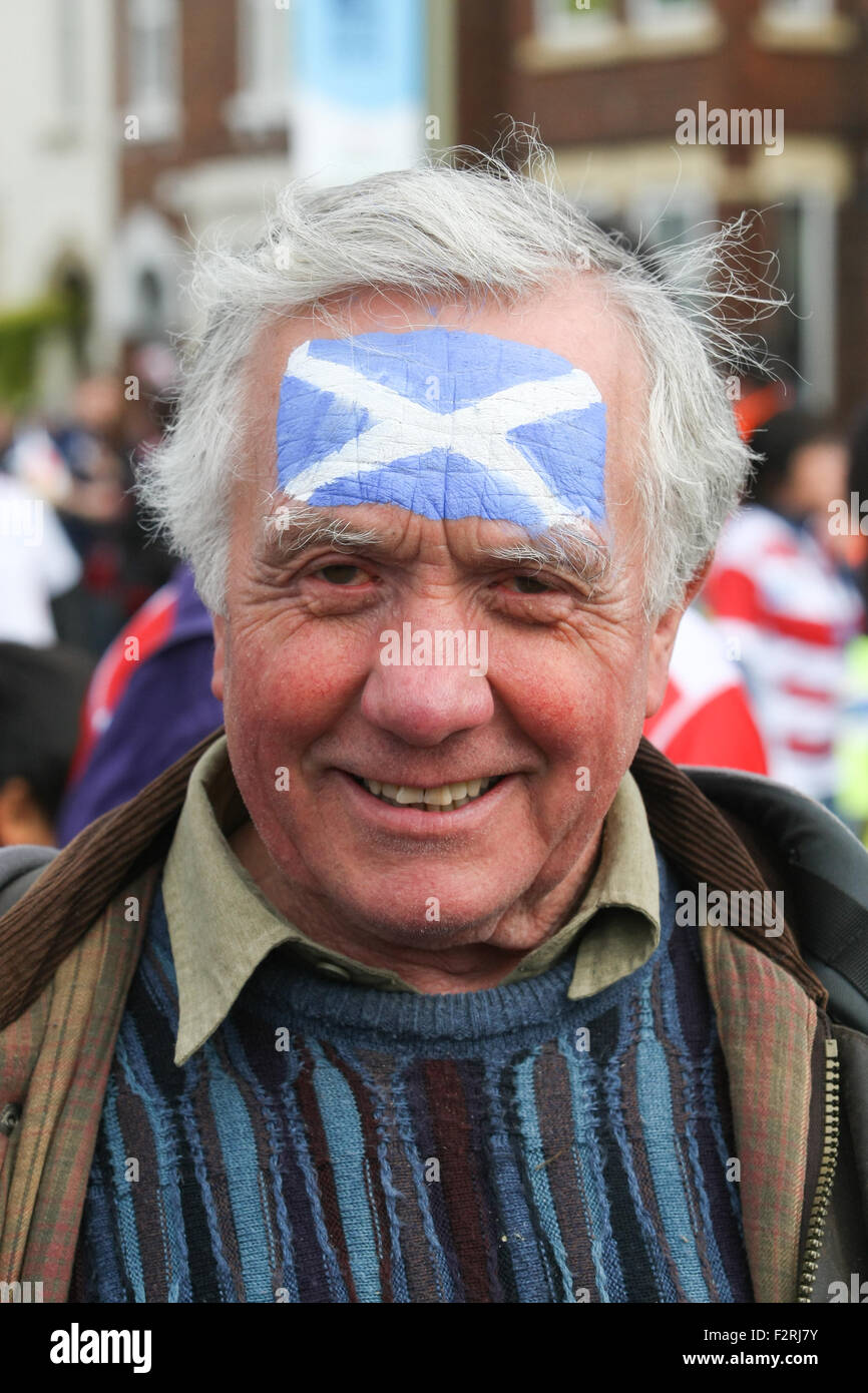 Scottish rugby fans hi-res stock photography and images - Alamy