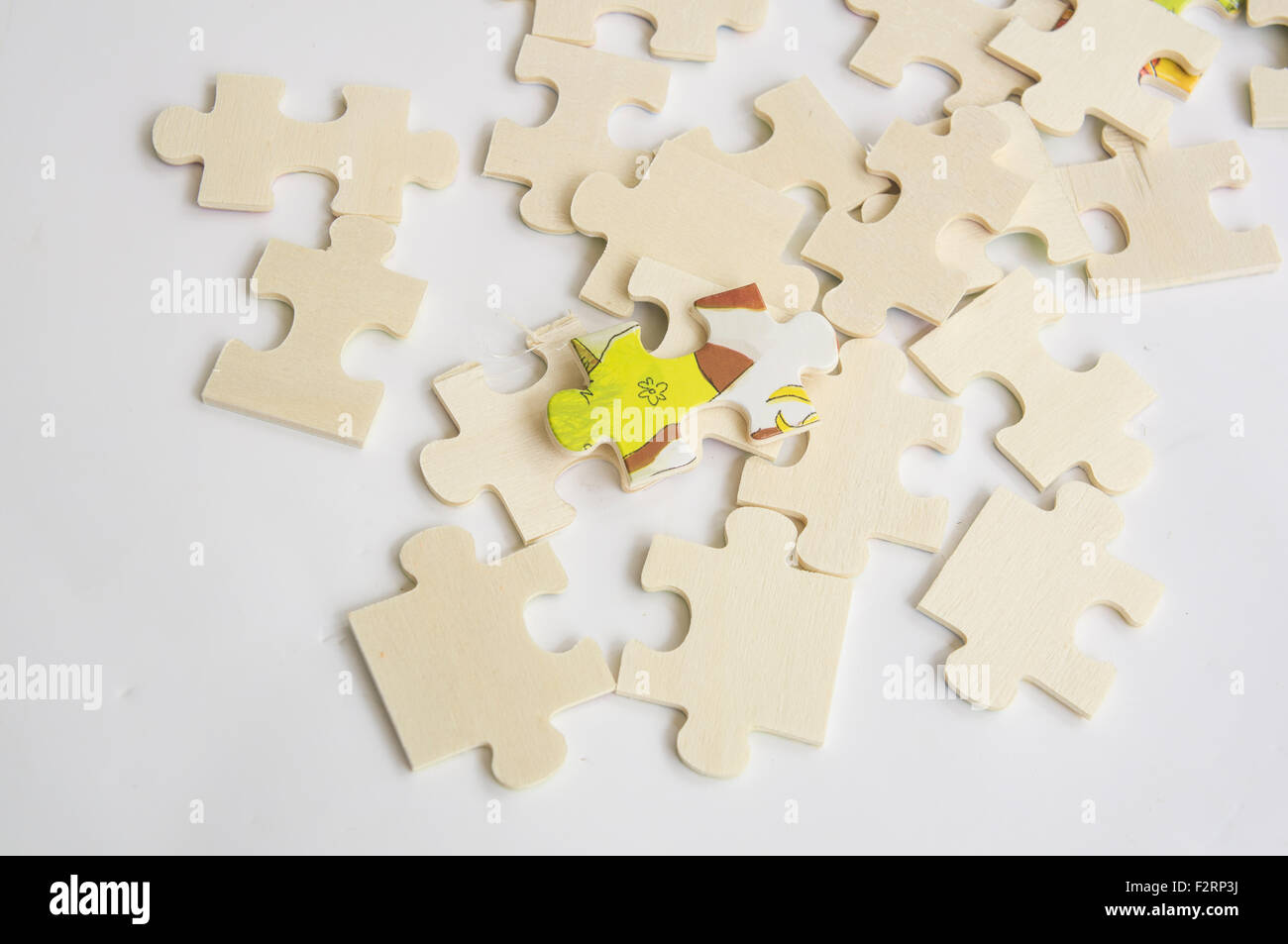 puzzle pattern hand teamwork partnership cooperation people pieces ...