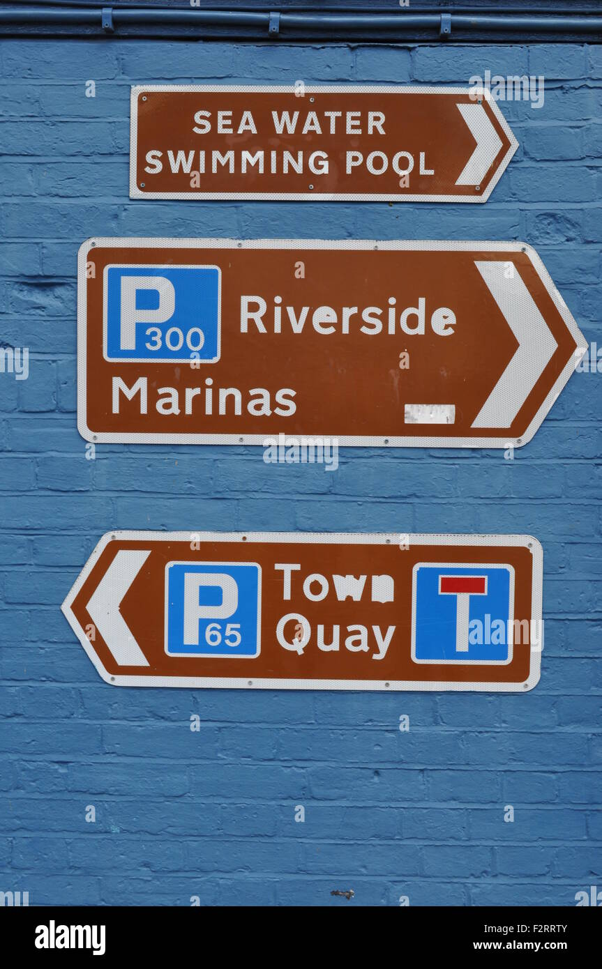 River traffic signs hi-res stock photography and images - Alamy