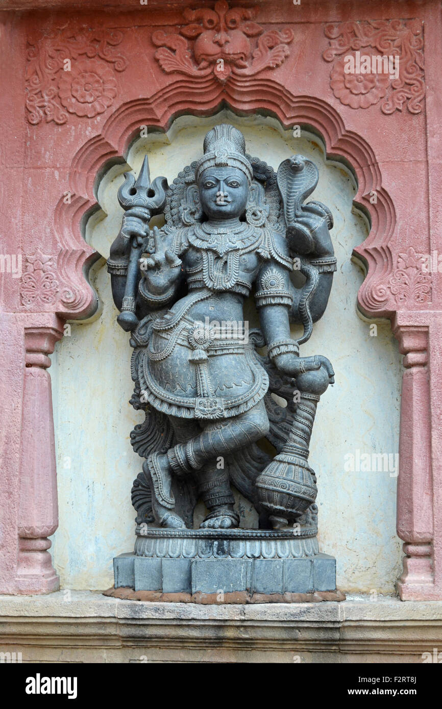 Statue of Lord shiva at Kudalasangama, Karnataka, India Stock Photo - Alamy