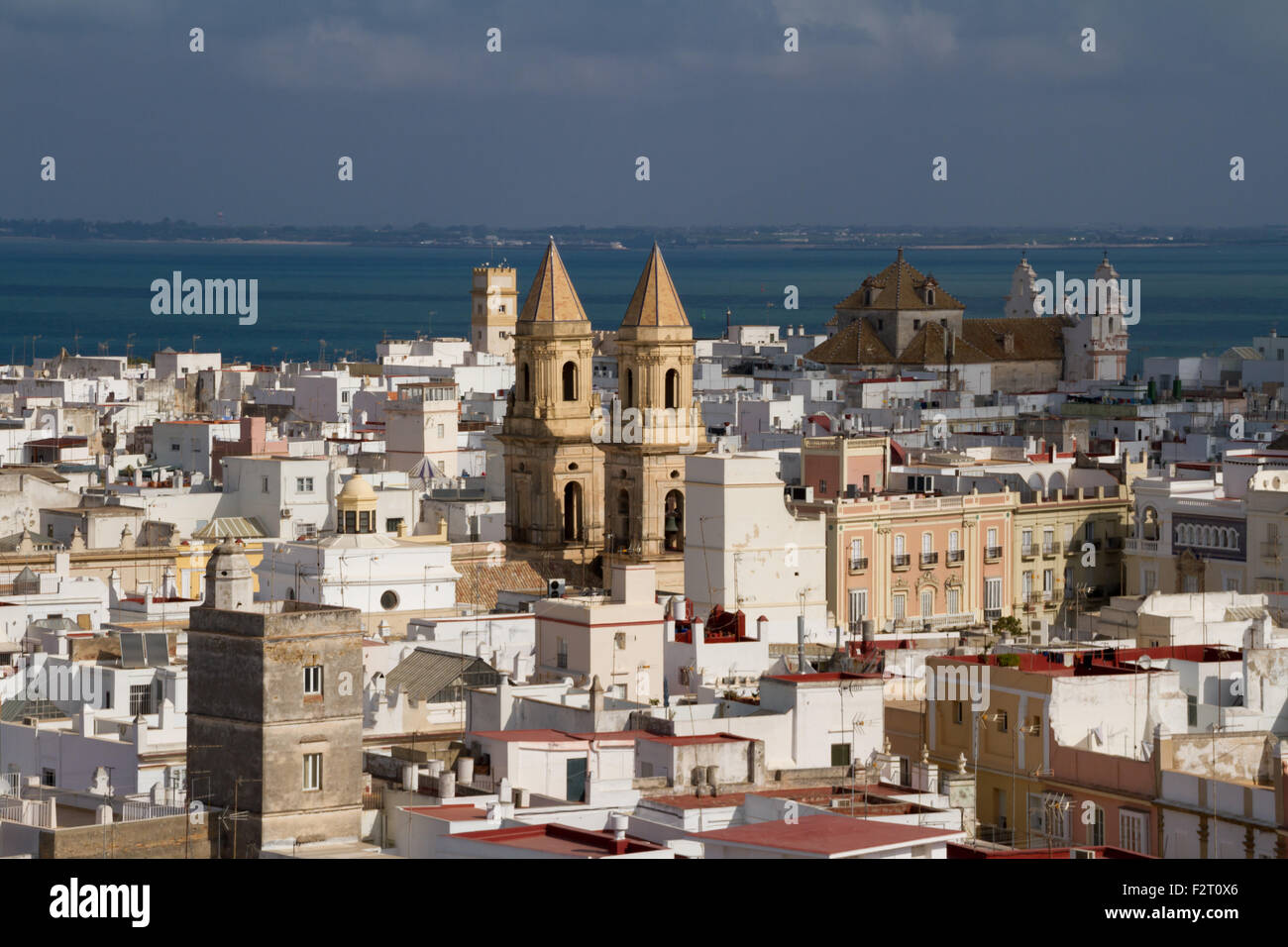 Cadiz old town hi-res stock photography and images - Alamy