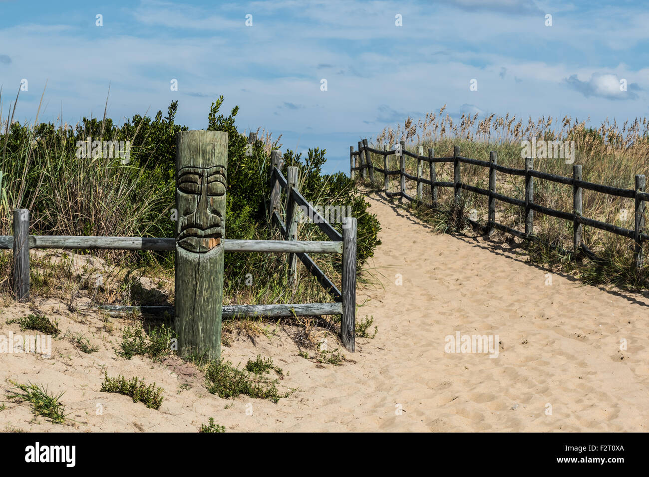 Tiki on Beach on Sandbridge Beach Stock Photo - Alamy