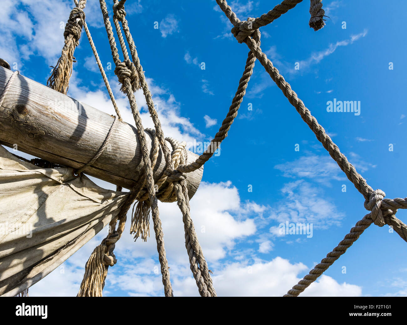 Ancient sailing vessel hi-res stock photography and images - Alamy