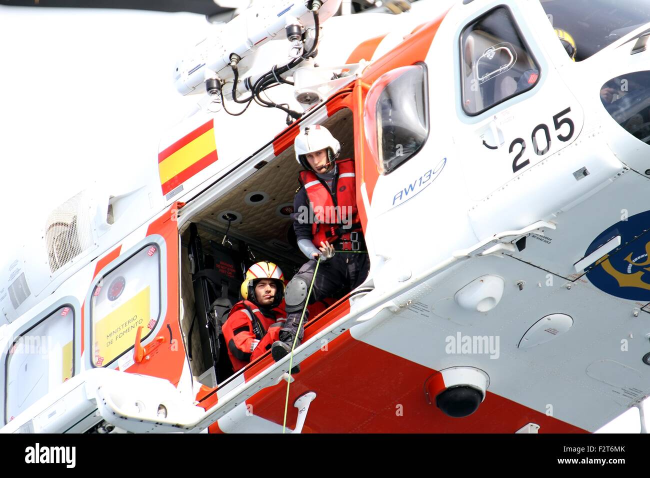 Helicopter evacuation training hi-res stock photography and images - Alamy