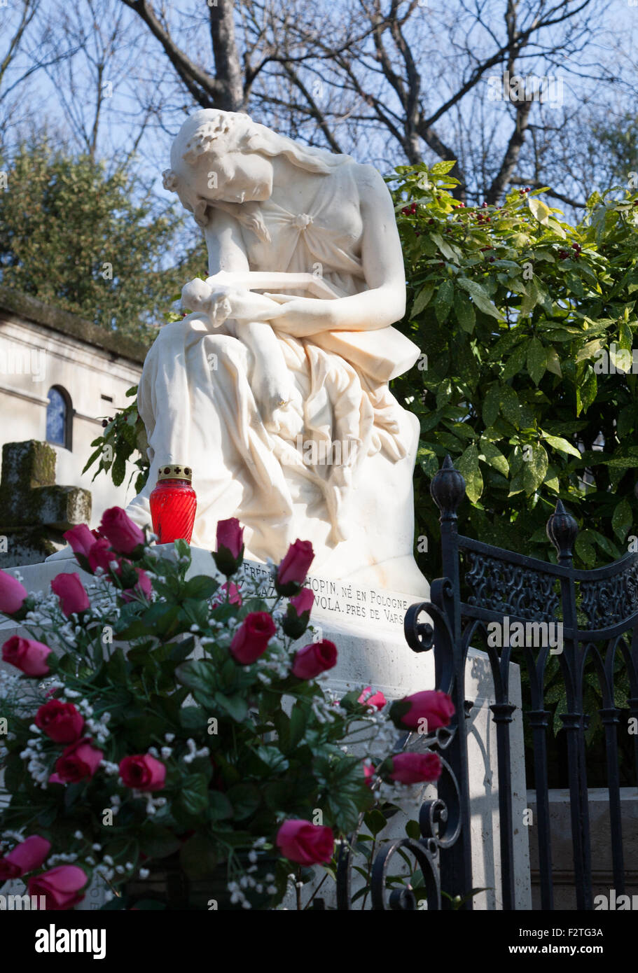 The tomb of Chopin in Cemetery Pere Lachaise, Paris, France Stock Photo ...
