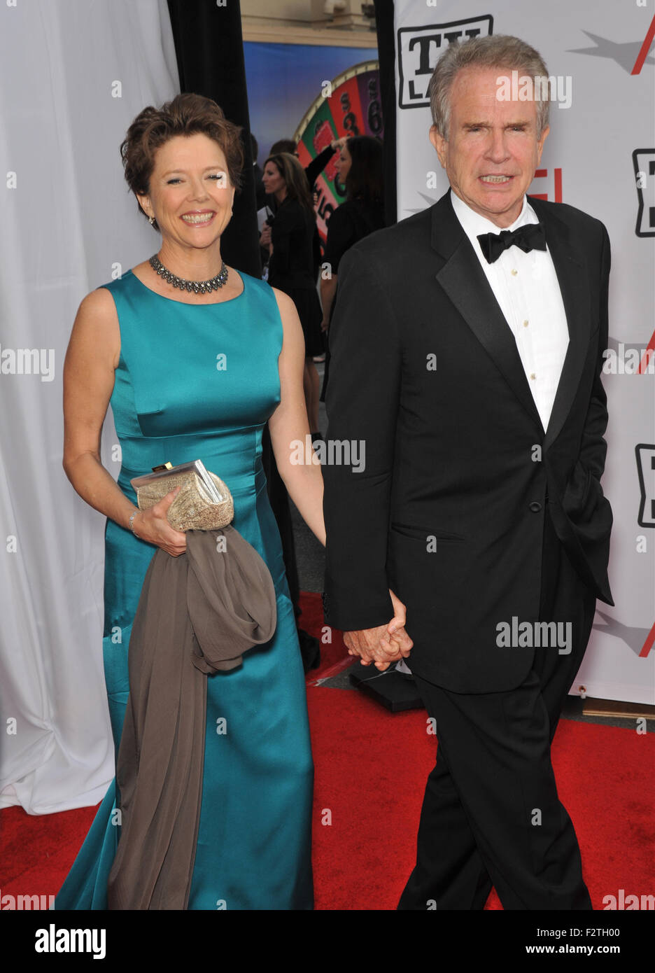 LOS ANGELES, CA - JUNE 10, 2010: Warren Beatty & Annette Bening at the ...
