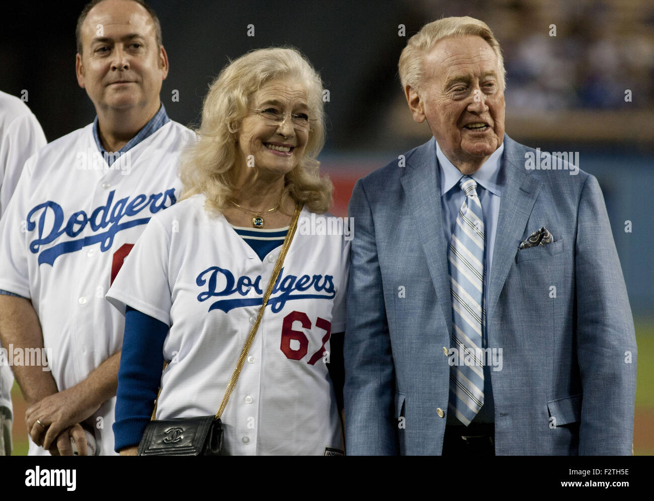 Dodger stadium family hi-res stock photography and images - Alamy