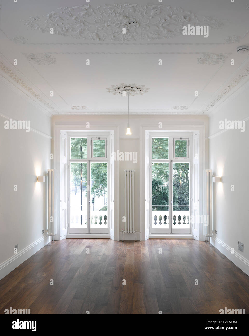 Empty sitting room. St George's Square, London, United Kingdom ...