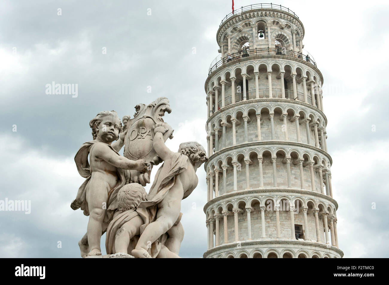 Angels Statue High Resolution Stock Photography and Images - Alamy