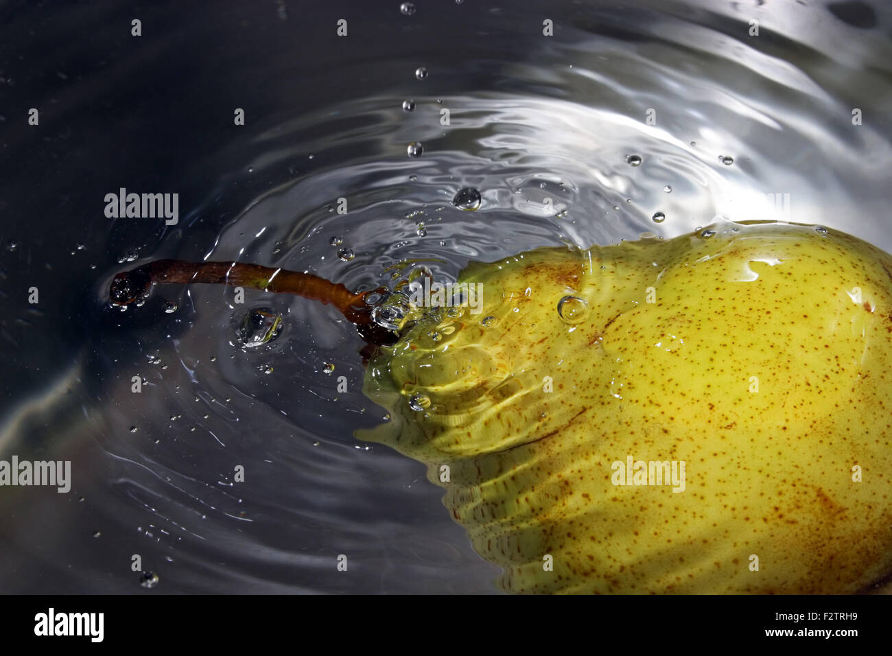 Image of a pear hi-res stock photography and images - Alamy