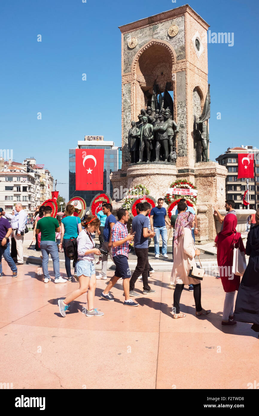 Taksim Square in Istanbul 2015 on Victory Day Stock Photo - Alamy