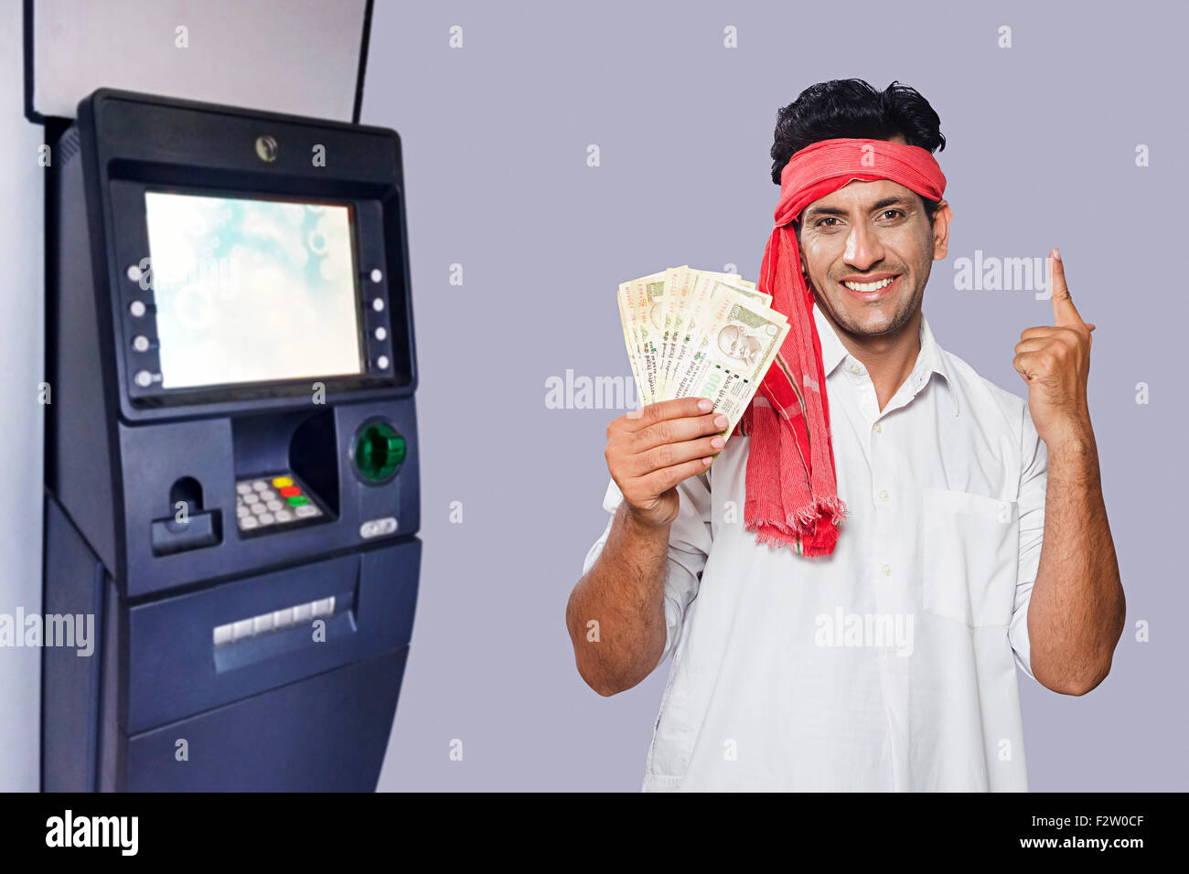 India cash machine hi-res stock photography and images - Alamy