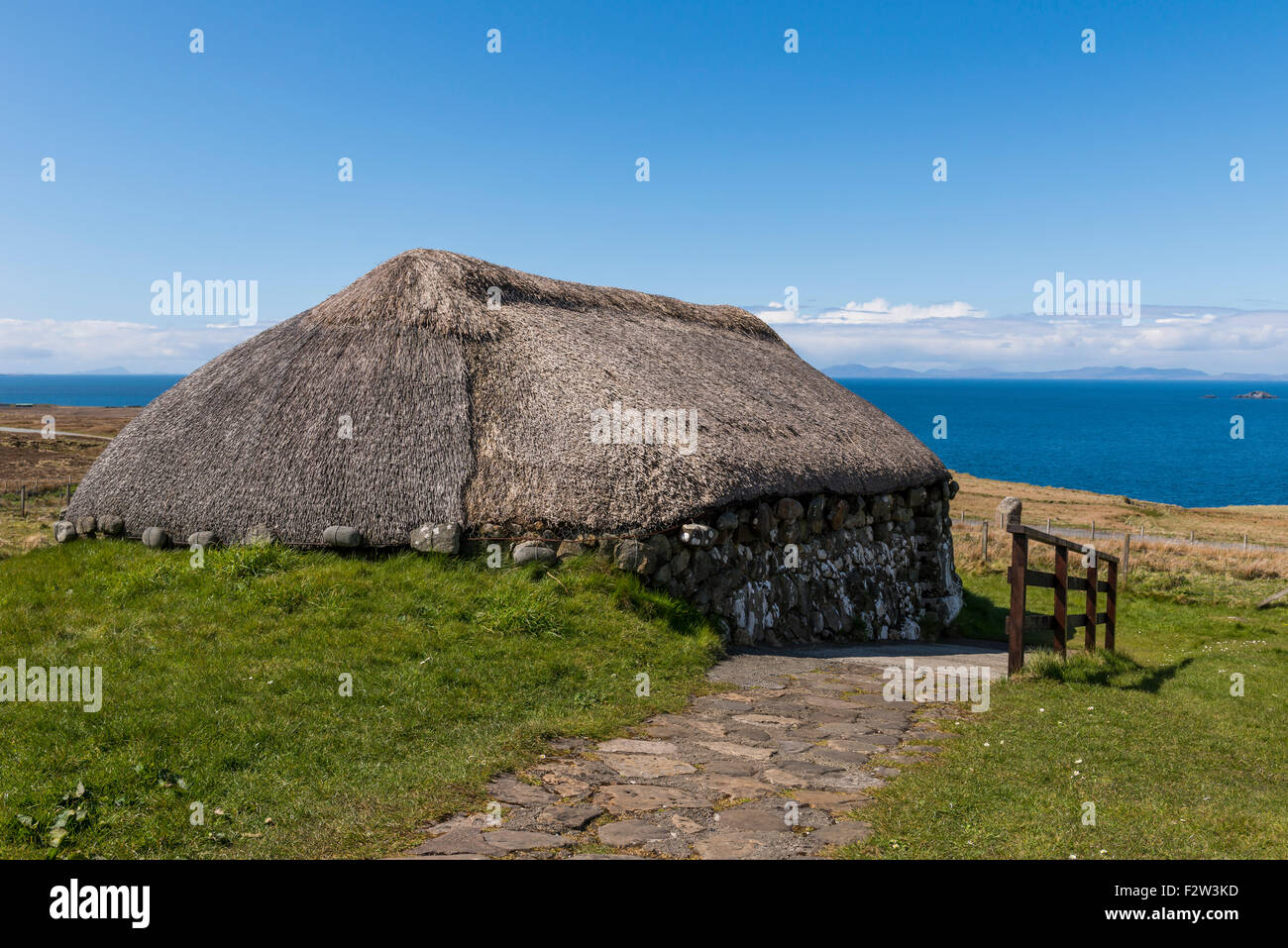 Roof skye hi-res stock photography and images - Alamy