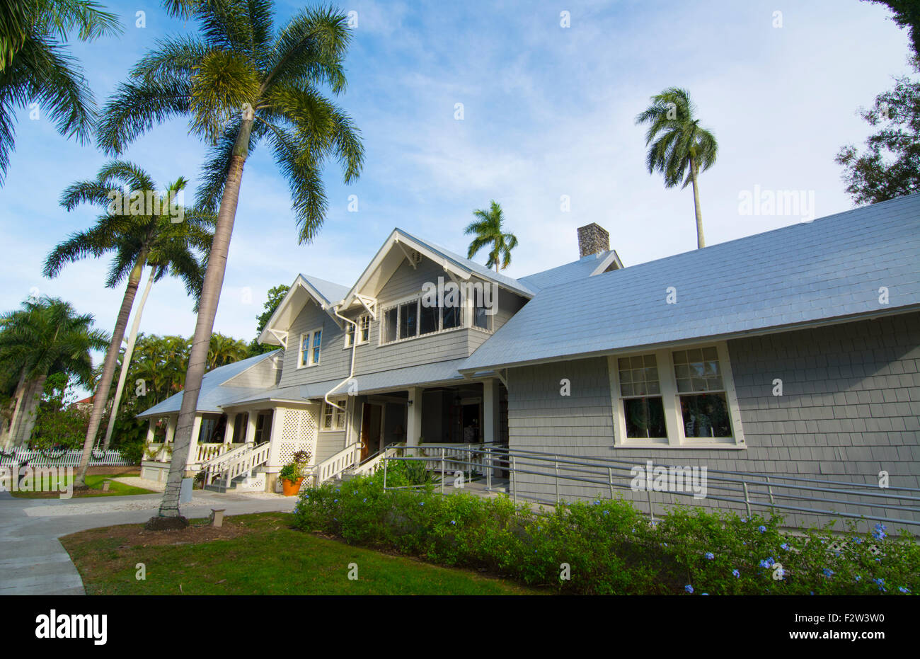 Henry Ford automobile and Ford home and museum in Ft Myers Florida home ...