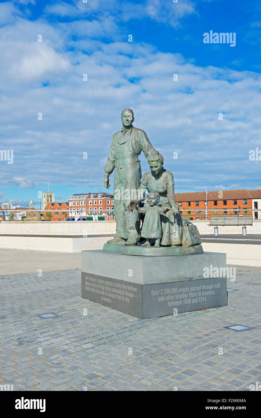 Statue - the Pioneers - on the quayside, Kingston upon Hull, East ...