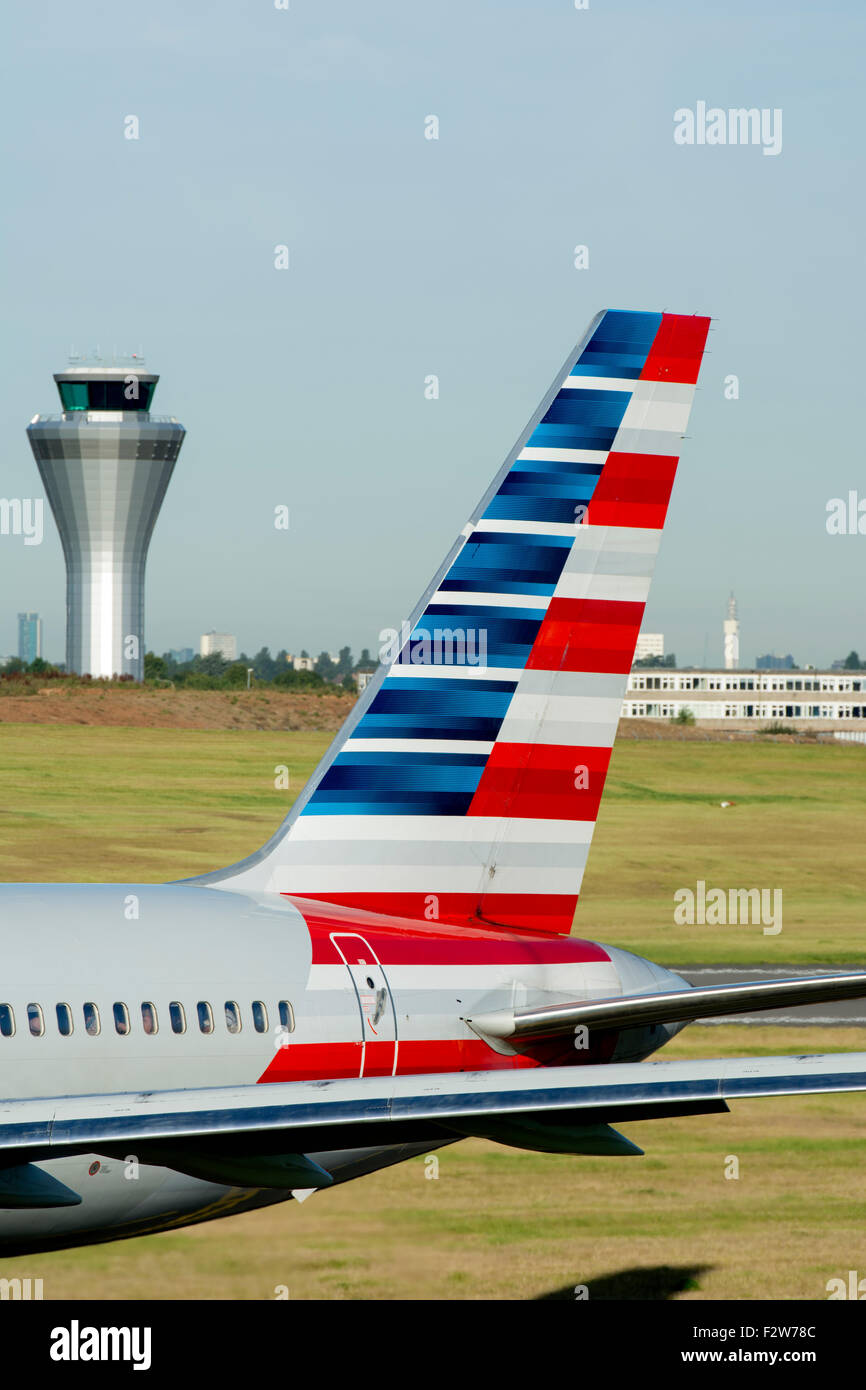 Tail boeing 757 jet aircraft hi-res stock photography and images - Alamy