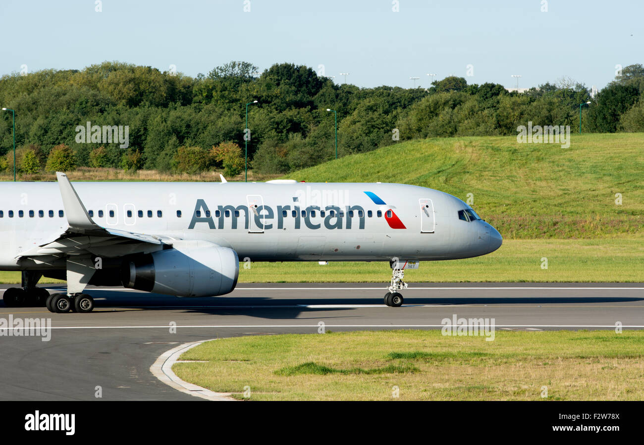 American Airlines Boeing 757 (N185AN) at Birmingham Airport, UK Stock ...