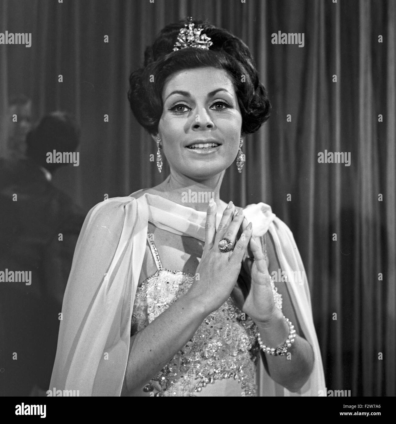 1960s actress hi-res stock photography and images - Alamy