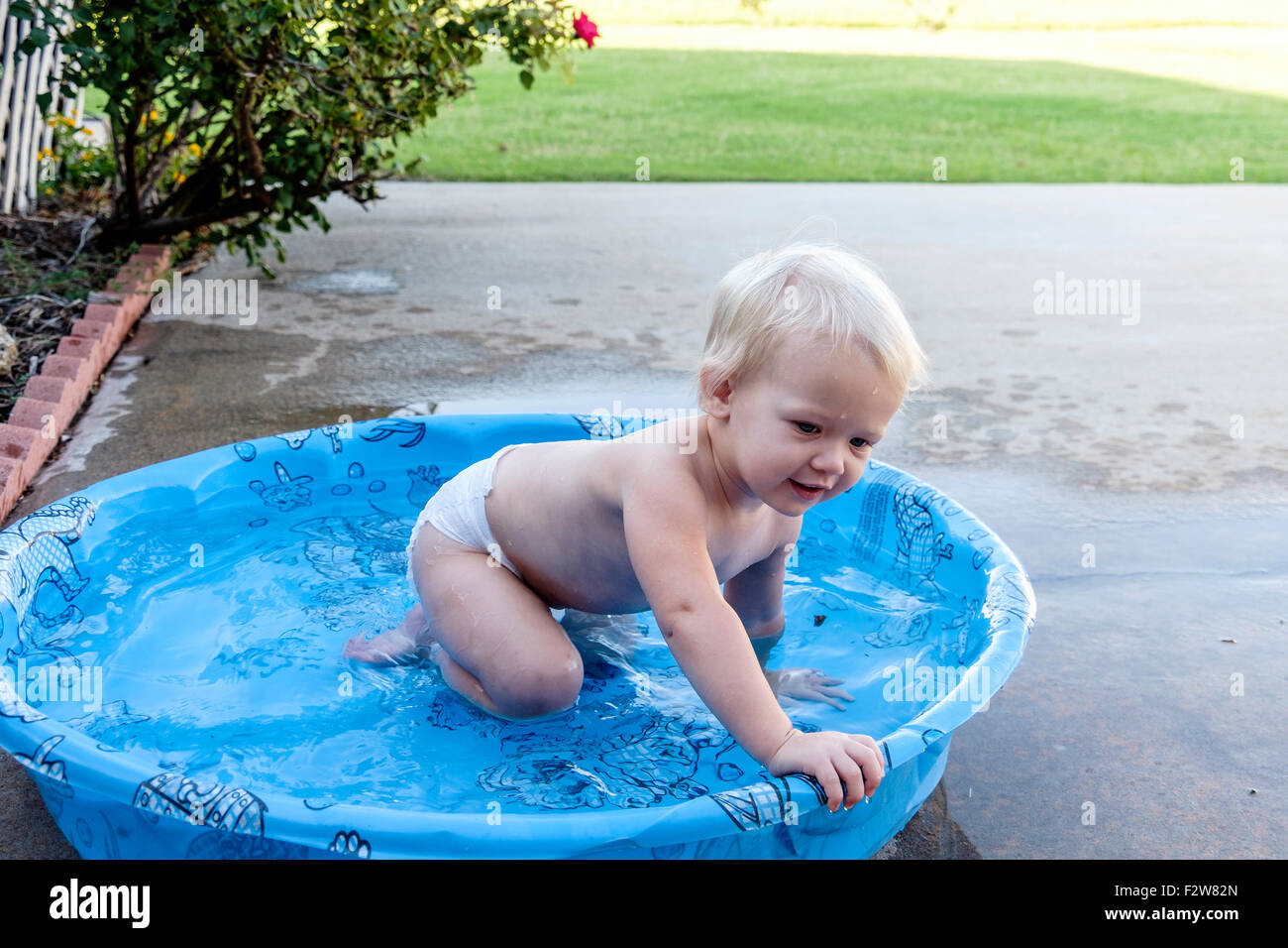 Plastic wading pool hi-res stock photography and images - Alamy