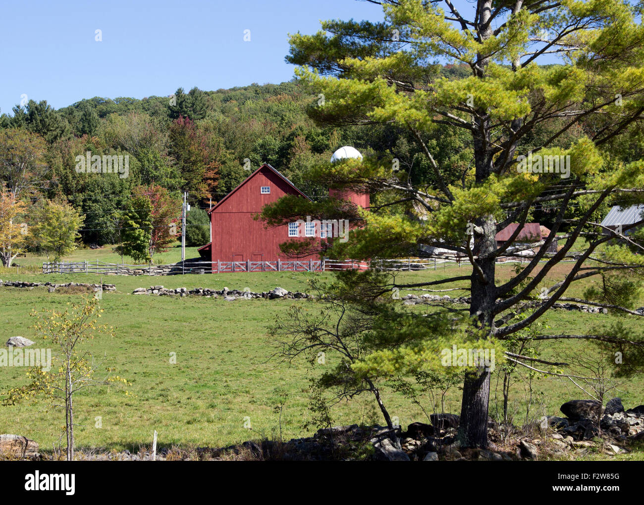 Farm scene Vermont USA US America Stock Photo - Alamy