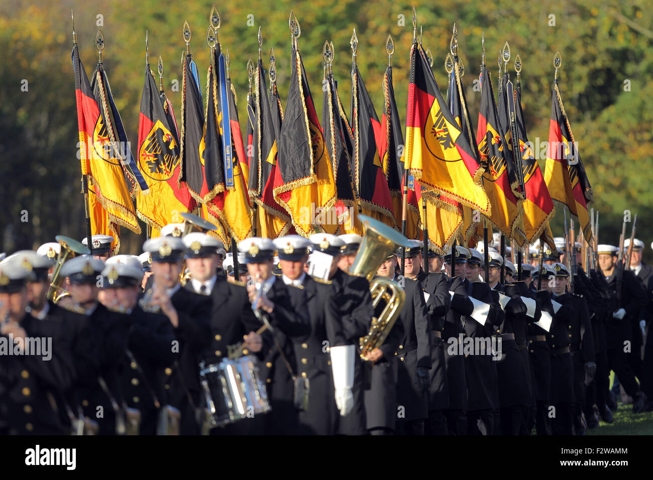 Official change of command ceremony hi-res stock photography and images ...