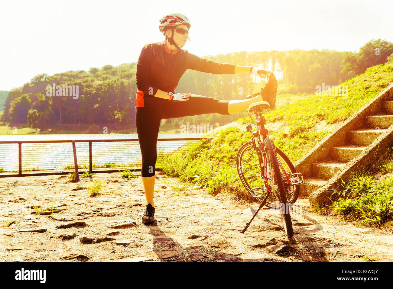 Retro road cyclist hi-res stock photography and images - Alamy