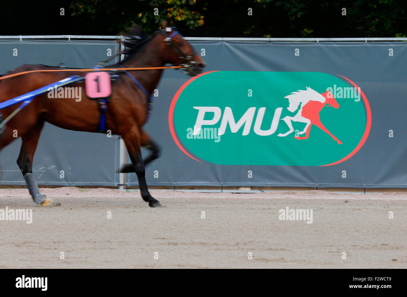 Pari mutuel urbain hi-res stock photography and images - Alamy