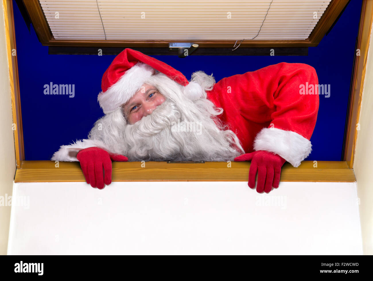 Open window night hi-res stock photography and images - Alamy