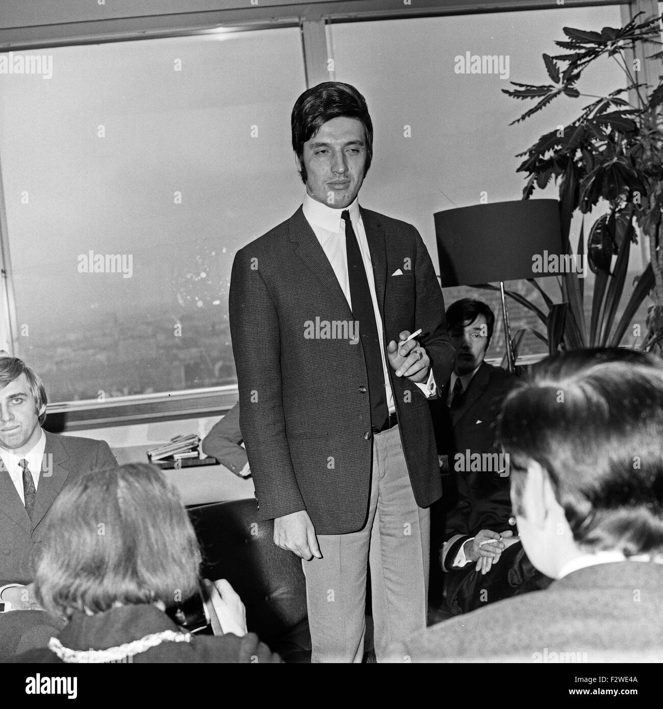 Tv bord hi-res stock photography and images - Alamy