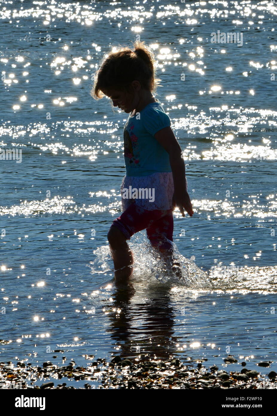 Girl reflections hi-res stock photography and images - Alamy