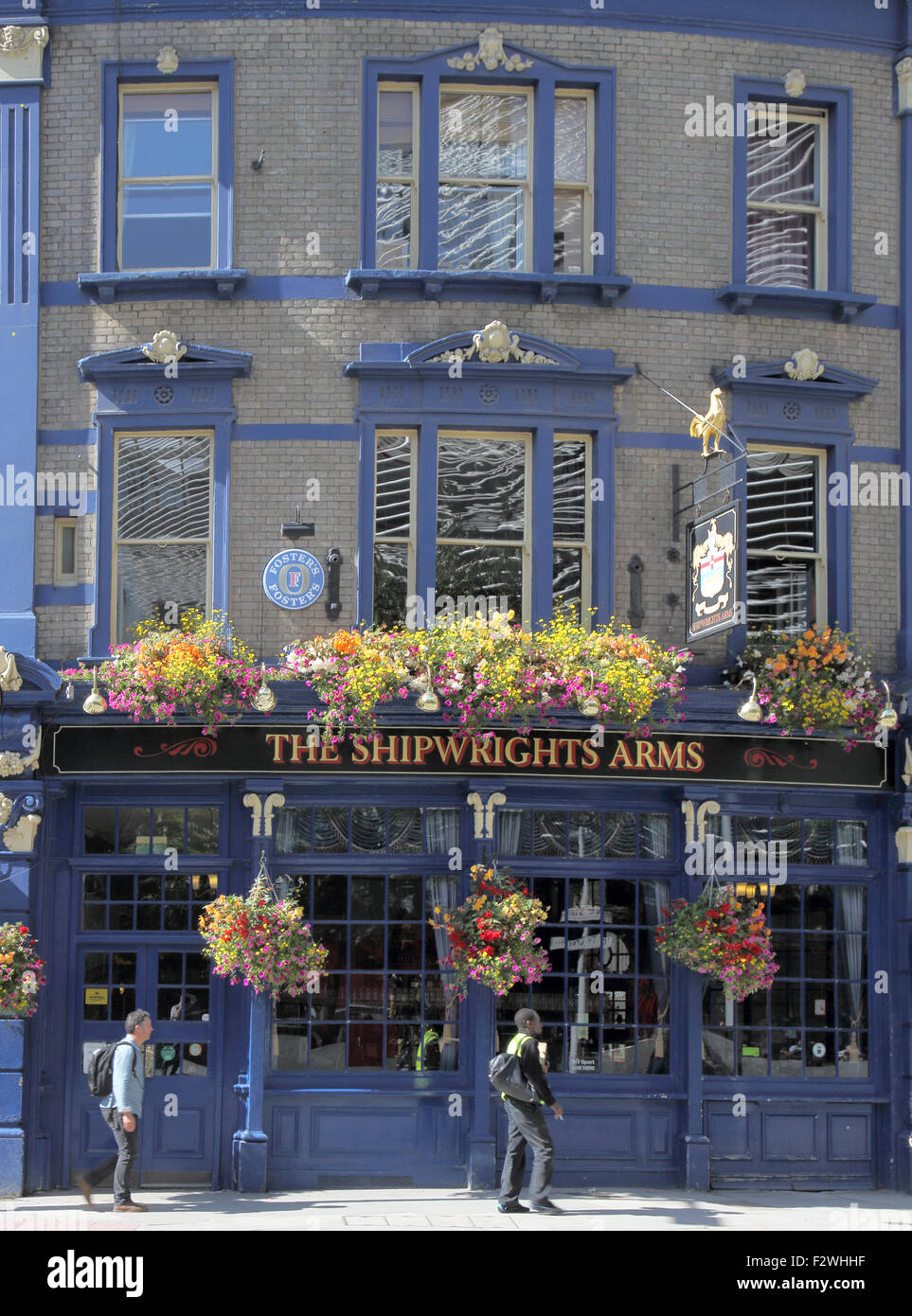 London shipwrights arms hi-res stock photography and images - Alamy