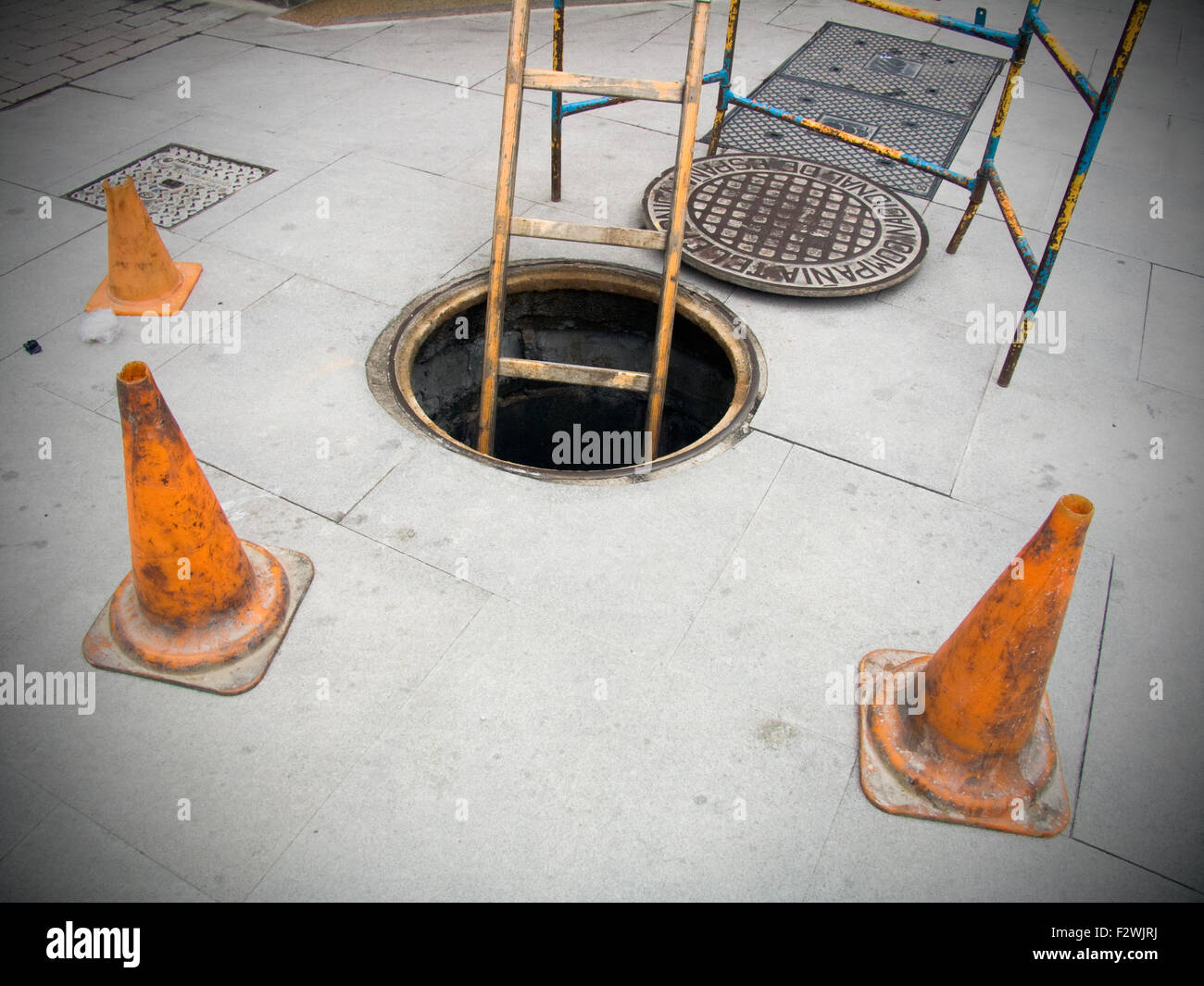 Communication hole hi-res stock photography and images - Alamy