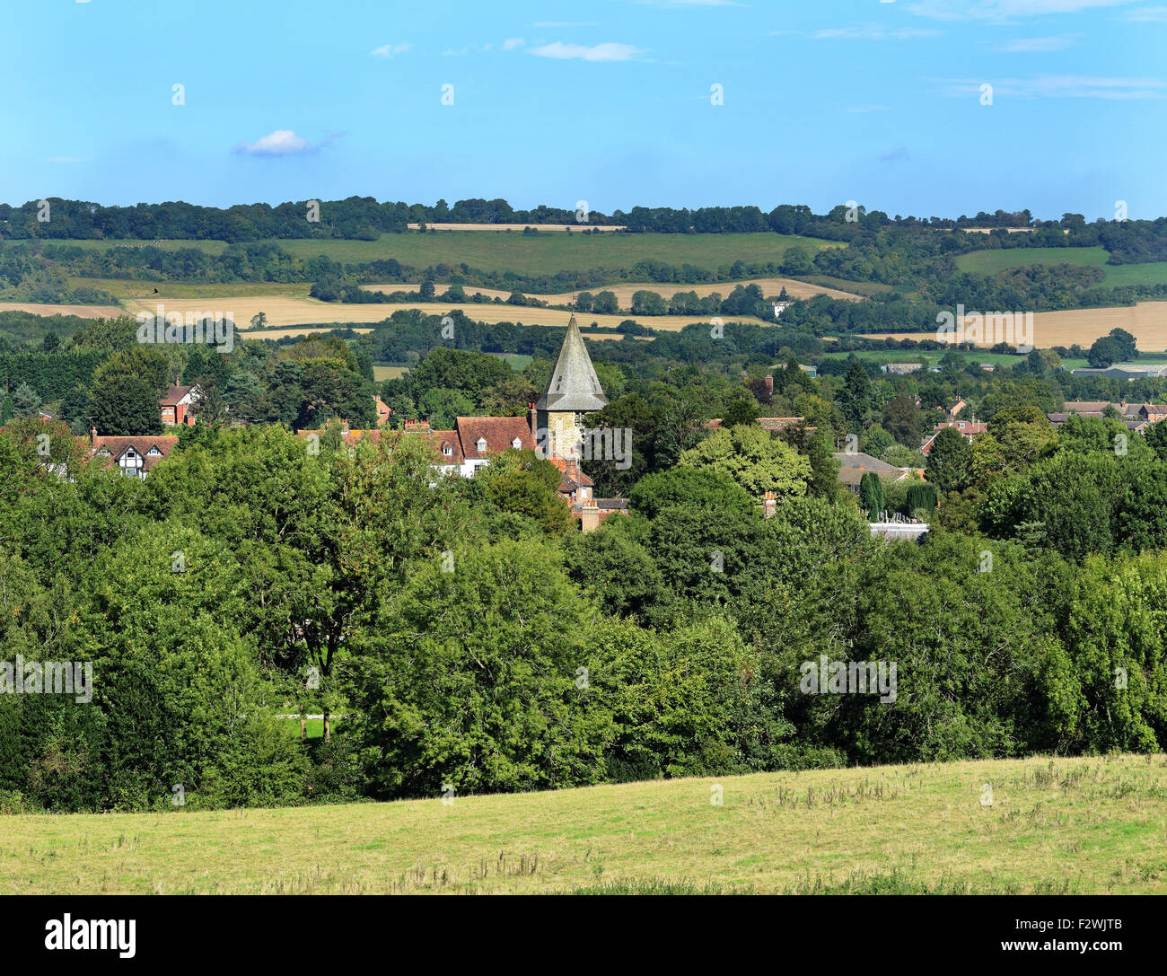 Meadows in kent hi-res stock photography and images - Alamy