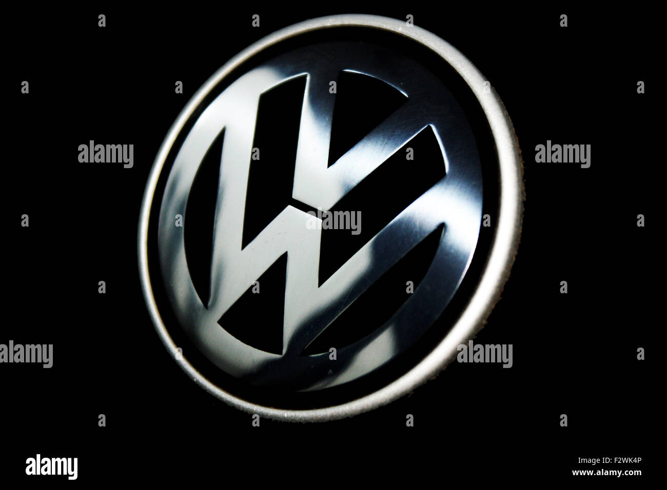 Vw logo sign volkswagen hi-res stock photography and images - Alamy