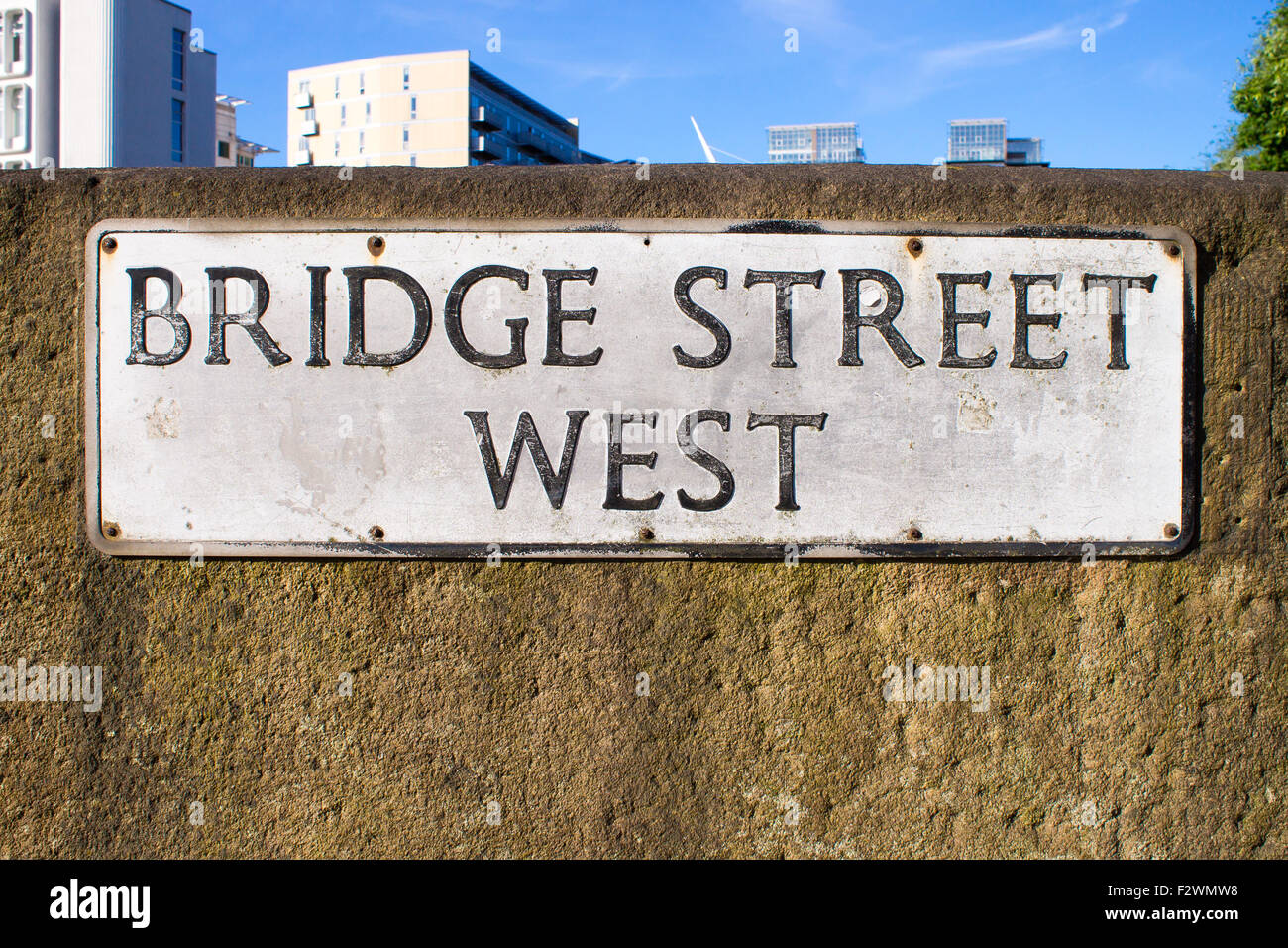 Bridge street manchester hi-res stock photography and images - Alamy