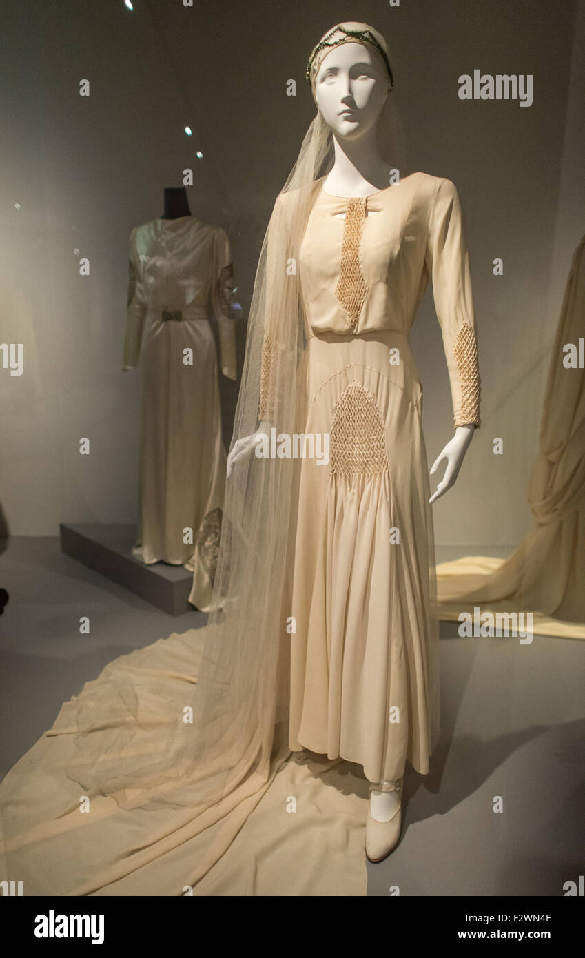 A bride's dress of Salon Anny Winkler from 1931 is on display at the ...
