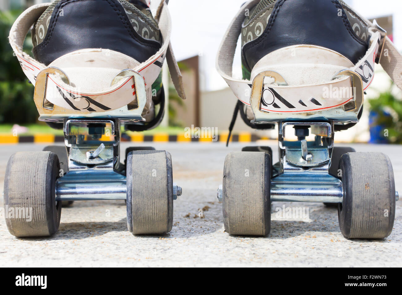 Skating tricks hi-res stock photography and images - Alamy