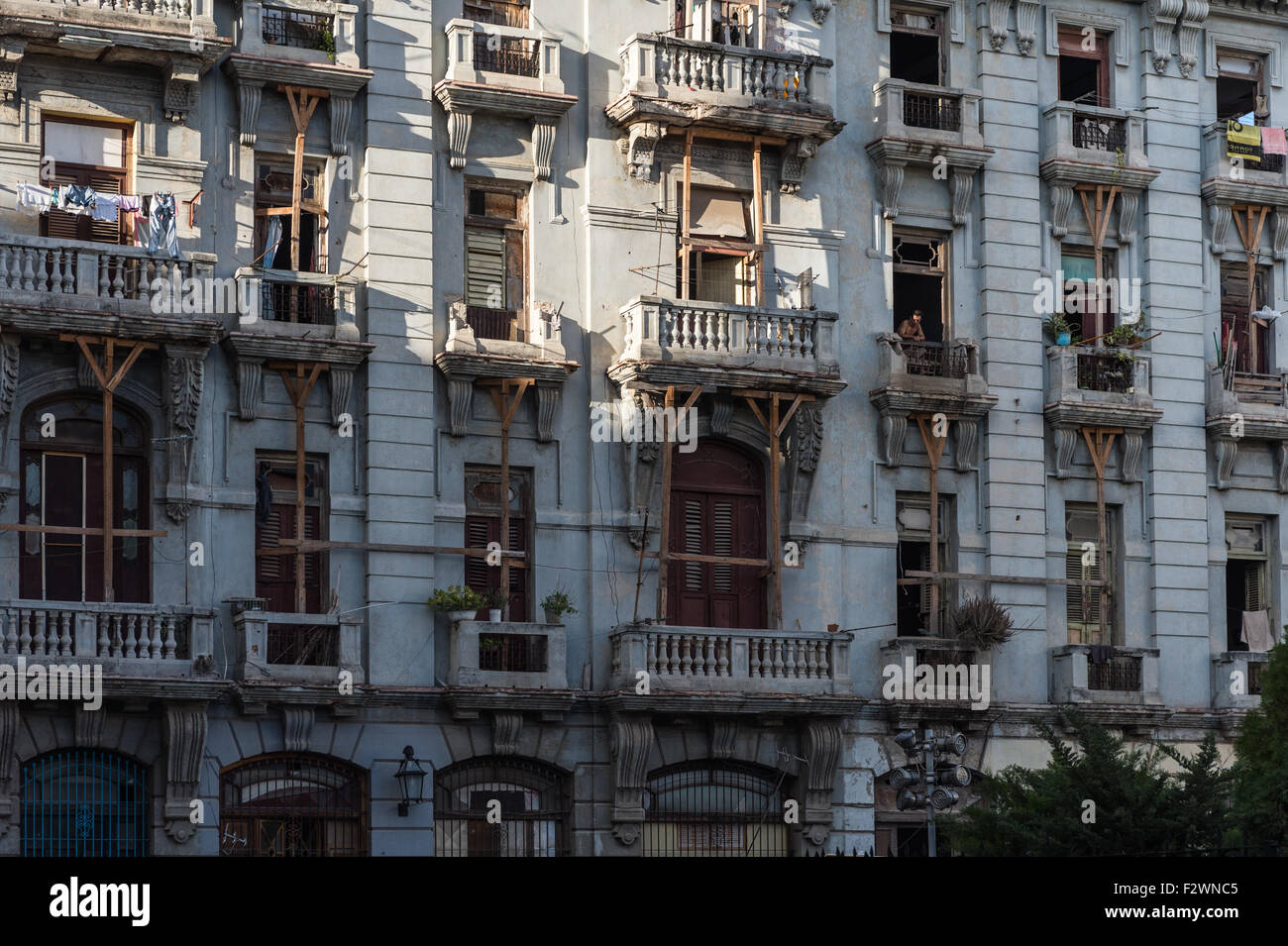 Cuban Apartments High Resolution Stock Photography and Images - Alamy
