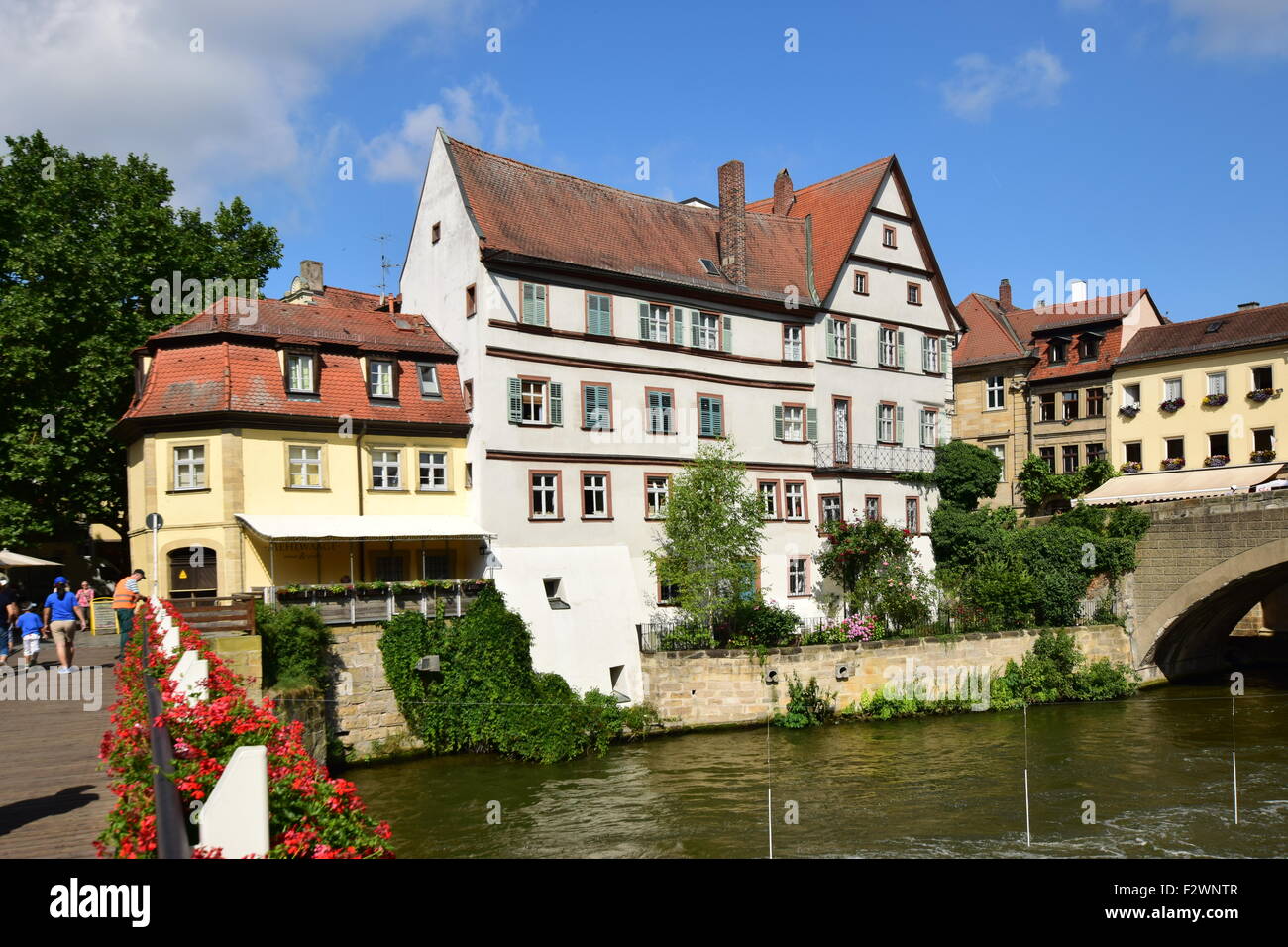 Bamberg (German pronunciation: [ˈbambɛɐ̯k]) is a town in Bavaria ...