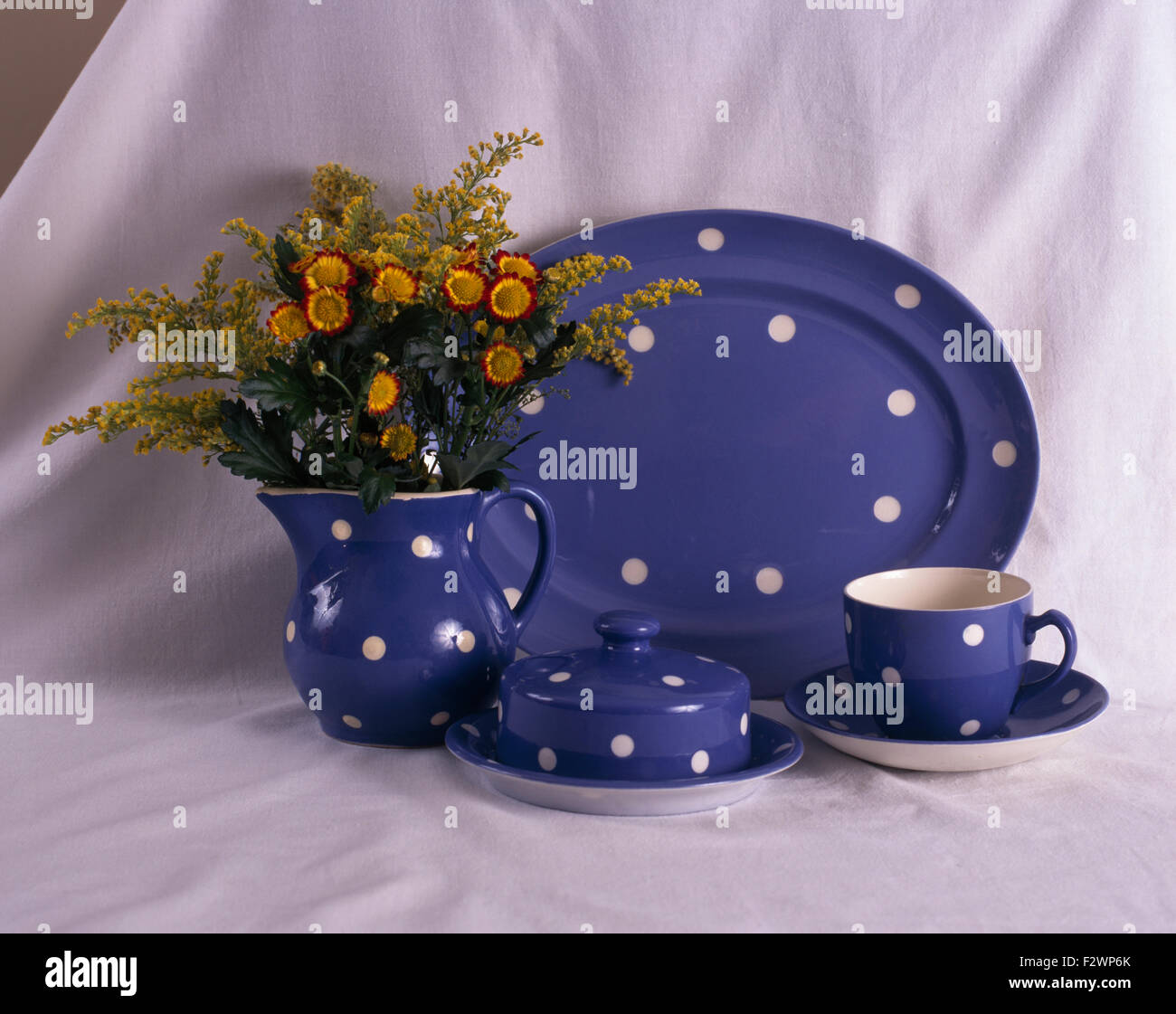 Crockery set hi-res stock photography and images - Alamy