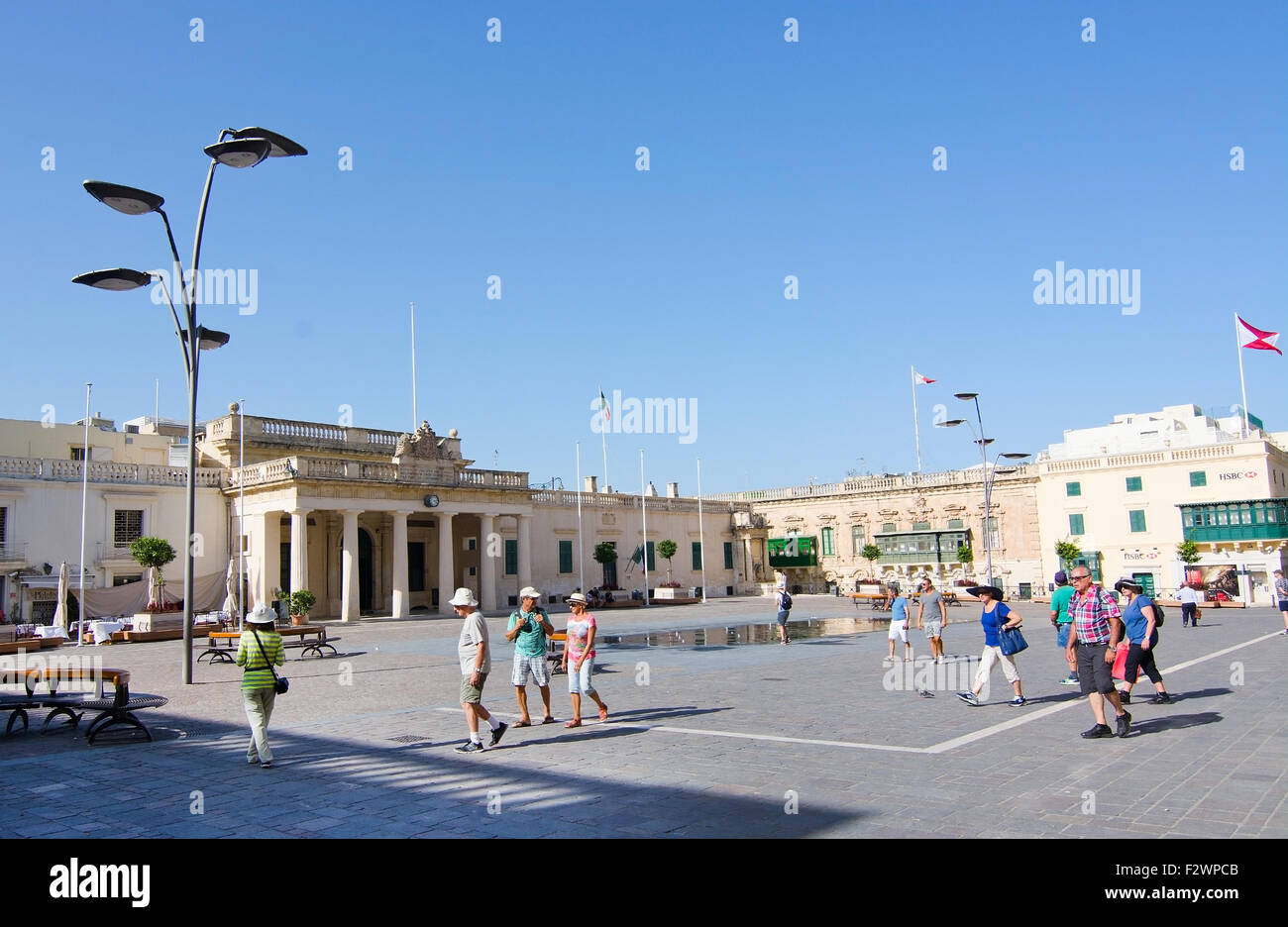 Main square of the capital with its magnificent Il-Palazz tal-Gran ...